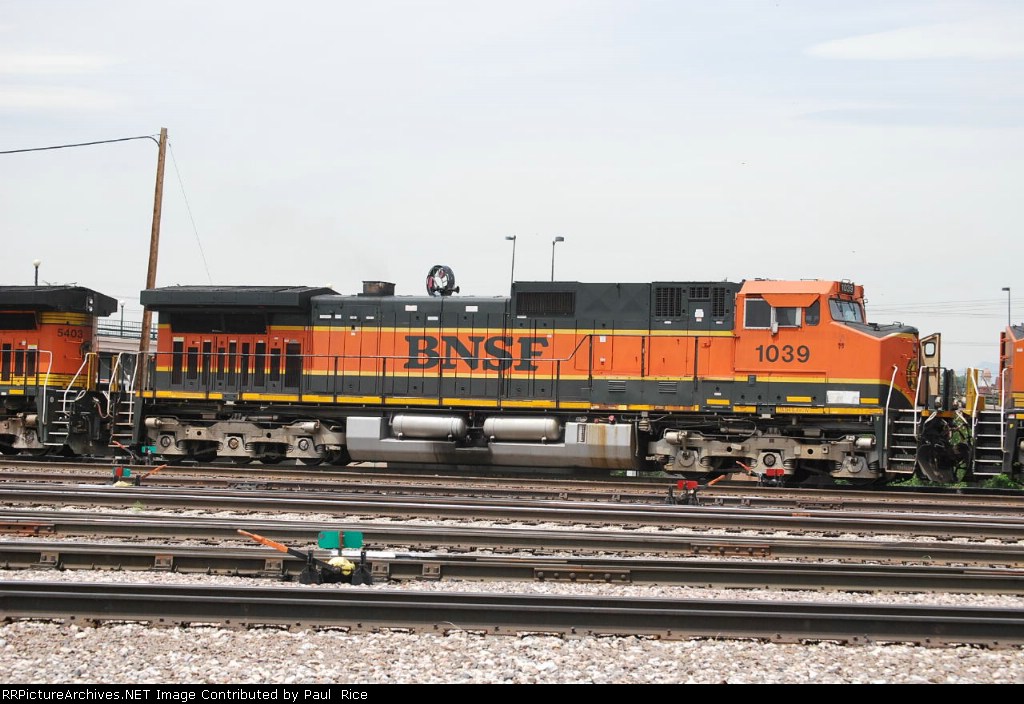 BNSF 1039
